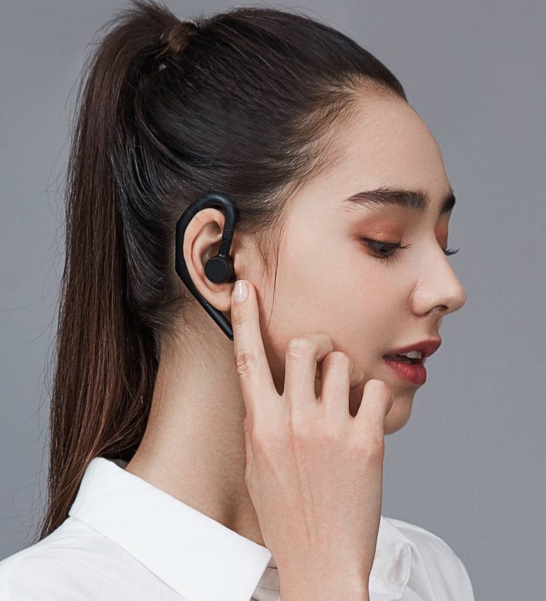 The Xiaomi Bluetooth Headset Pro has a beautiful design and a great coupon