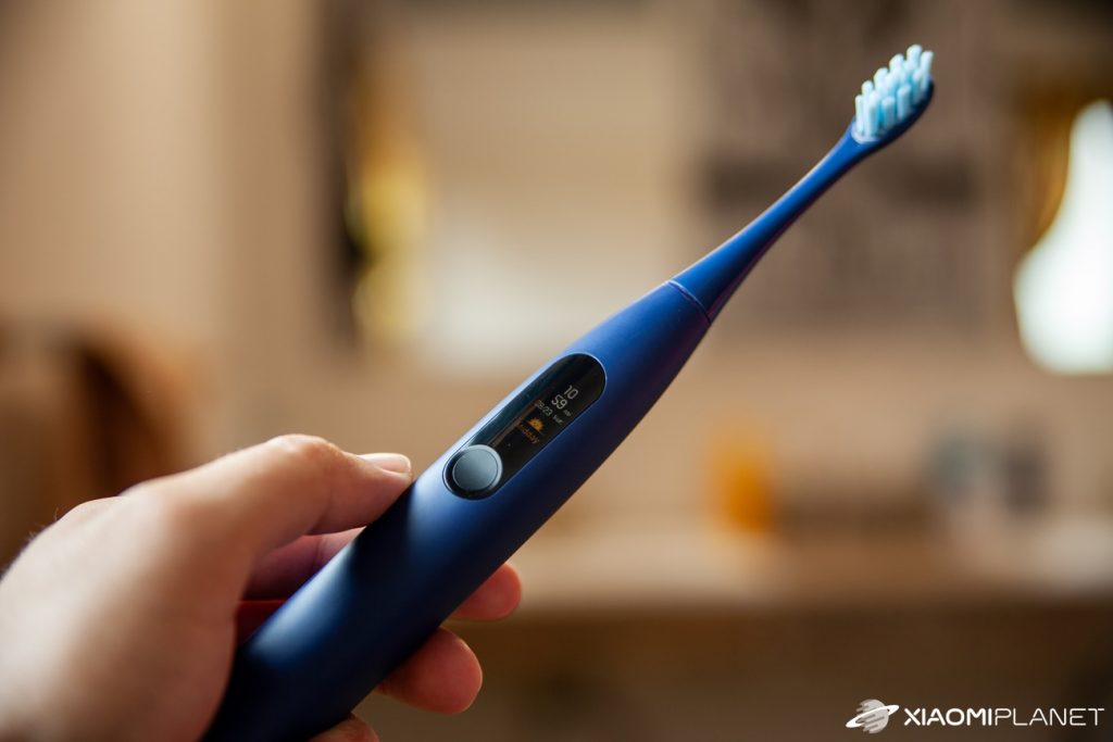 Oclean X Pro Review: Ang pinakamatalinong brush sa mundo