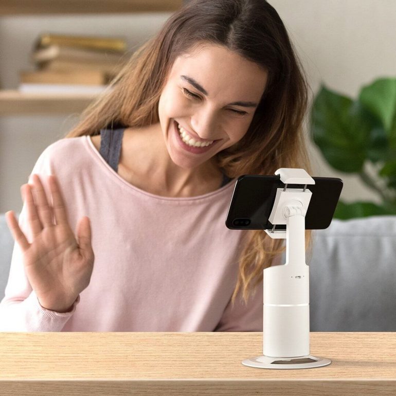 The new smartphone holder from Xiaomi Youpin monitors movements during ...