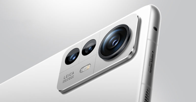 Xiaomi 12S Pro je tu: Až tri 50 MPx fotoaparáty vyladené od Leica