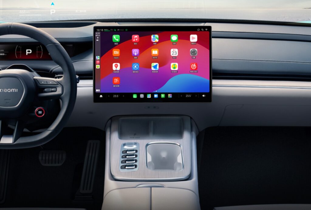 The Xiaomi SU7 electric car has a sophisticated application for remote ...