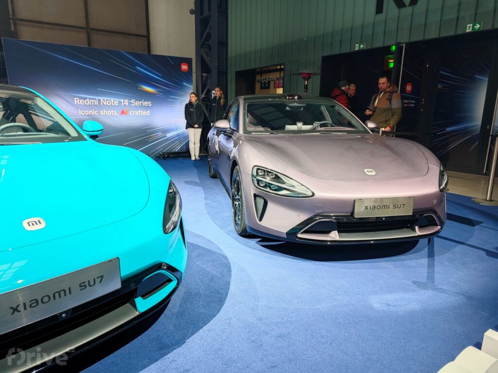 Video: The Xiaomi SU7 electric car approached us for the first time. It ...