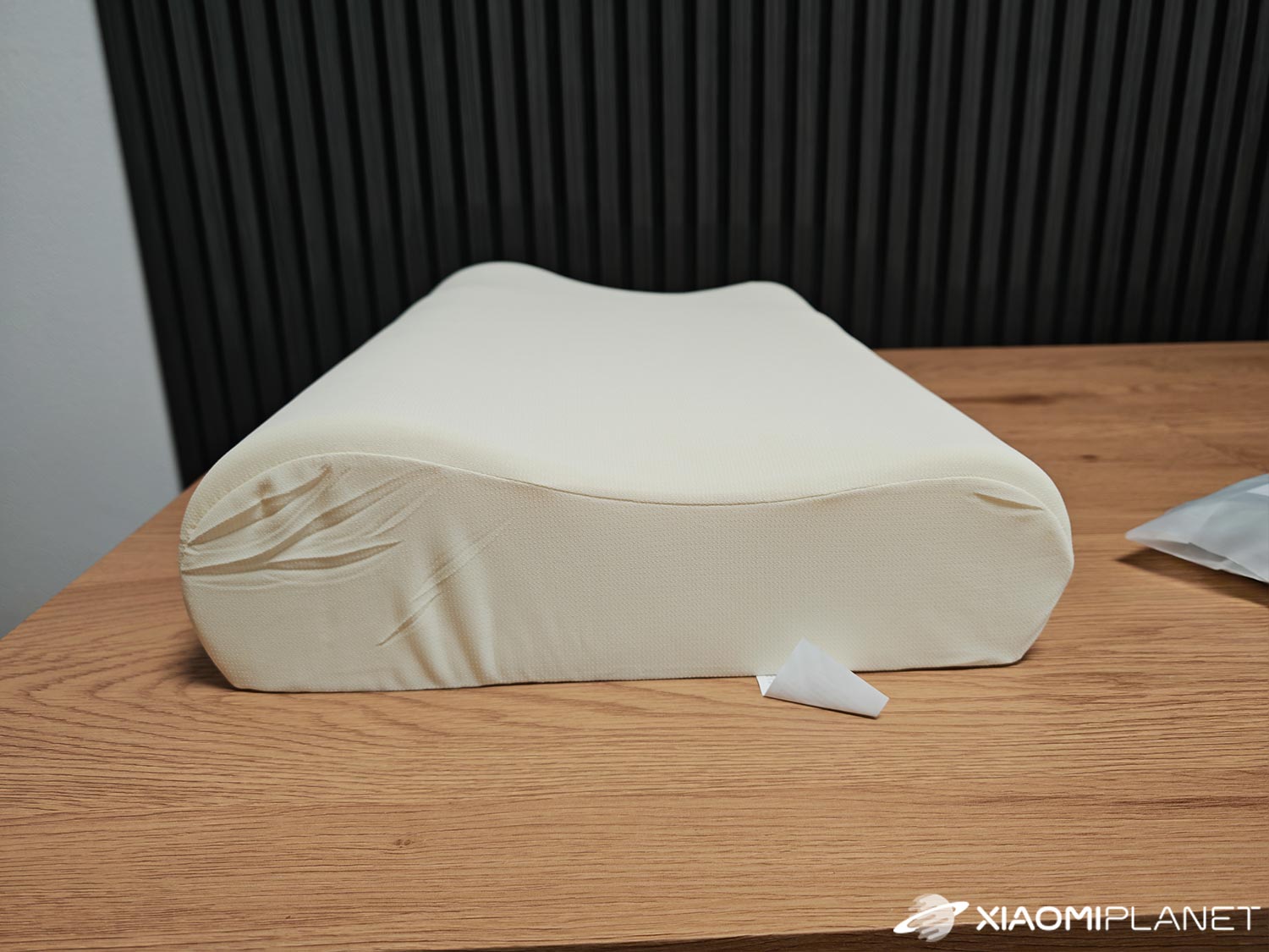 Xiaomi Mijia Memory Cotton Neck Pillow Pro: A revolutionary anatomical ...
